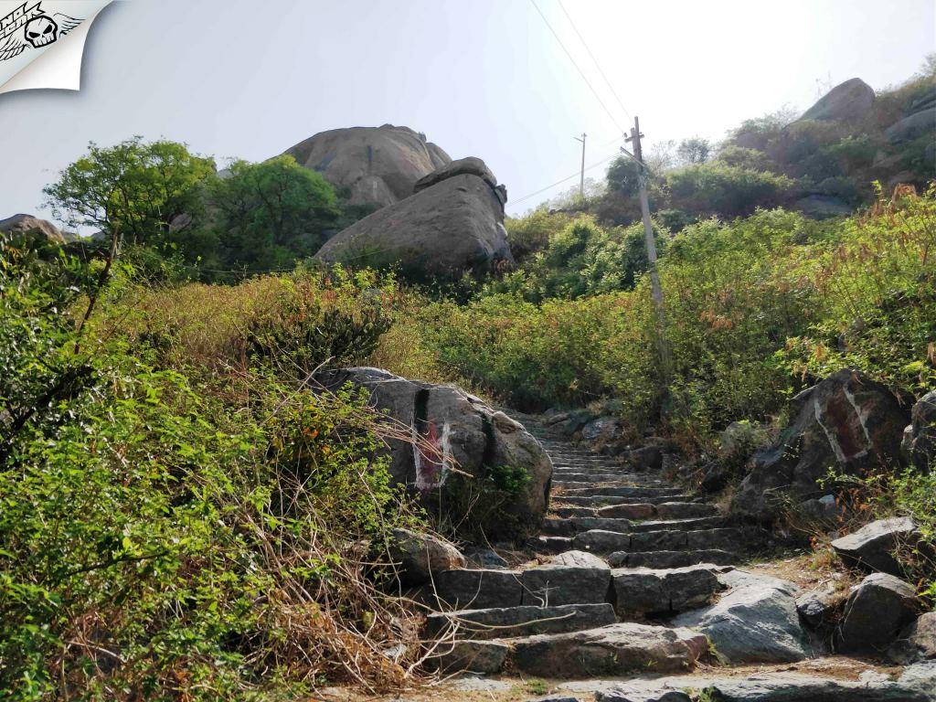 Rayakottai Fort - A peak summer trek 29/04/2018