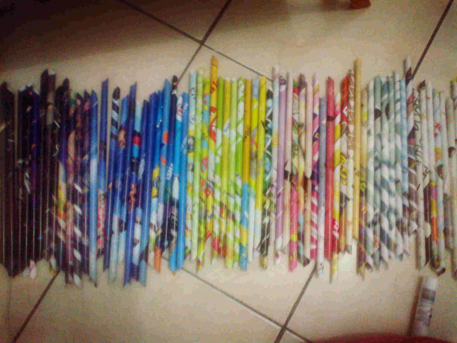 Hera Hutajulu: DIY : Rolled Magazine Paper "GO GREEN, GIRLS"