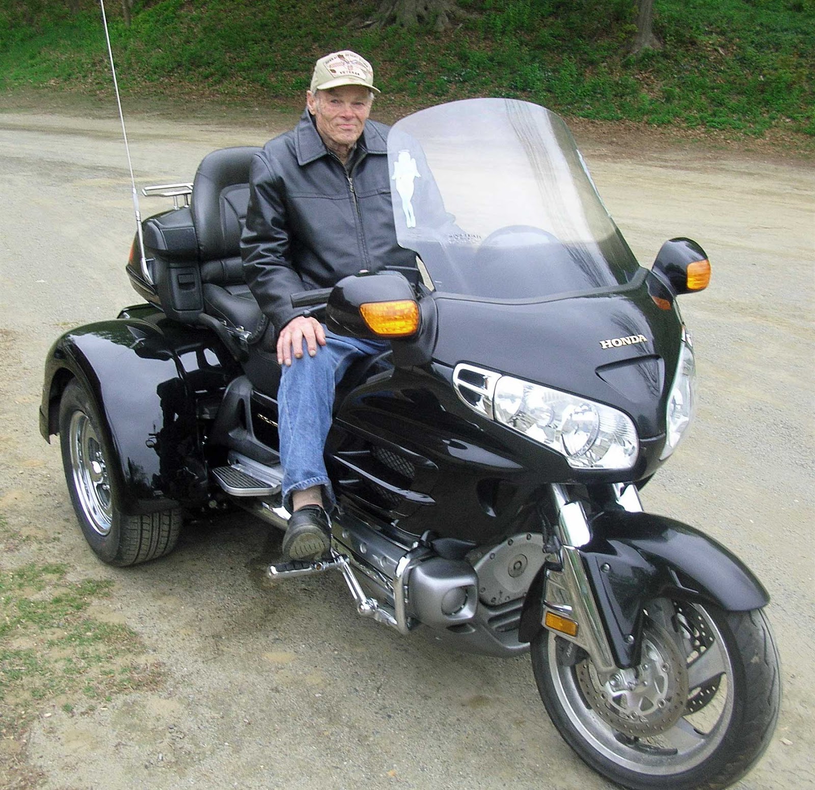 Springfield VT Area Obituaries: Earl Davis, Jr.