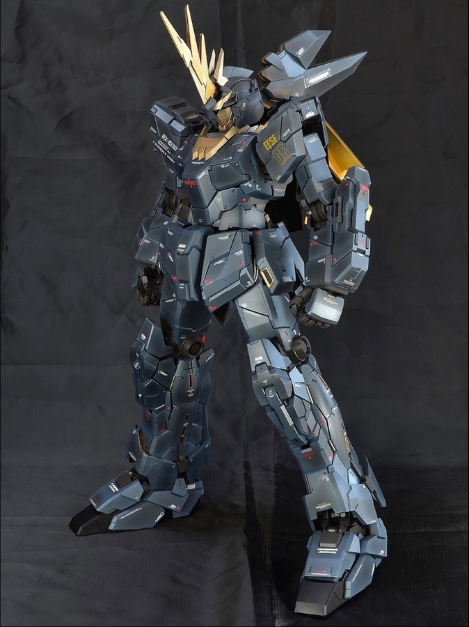 Painted Build: PG 1/60 Banshee Norn + LED