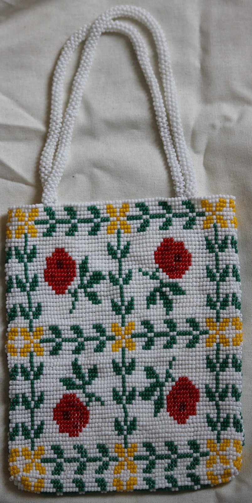st-itch: Red rose bead loom bag - using cross stitch patterns for bead ...