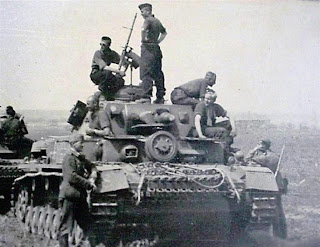 Military History Of the 20th Century: Panzer Mk IV tanks in field and ...