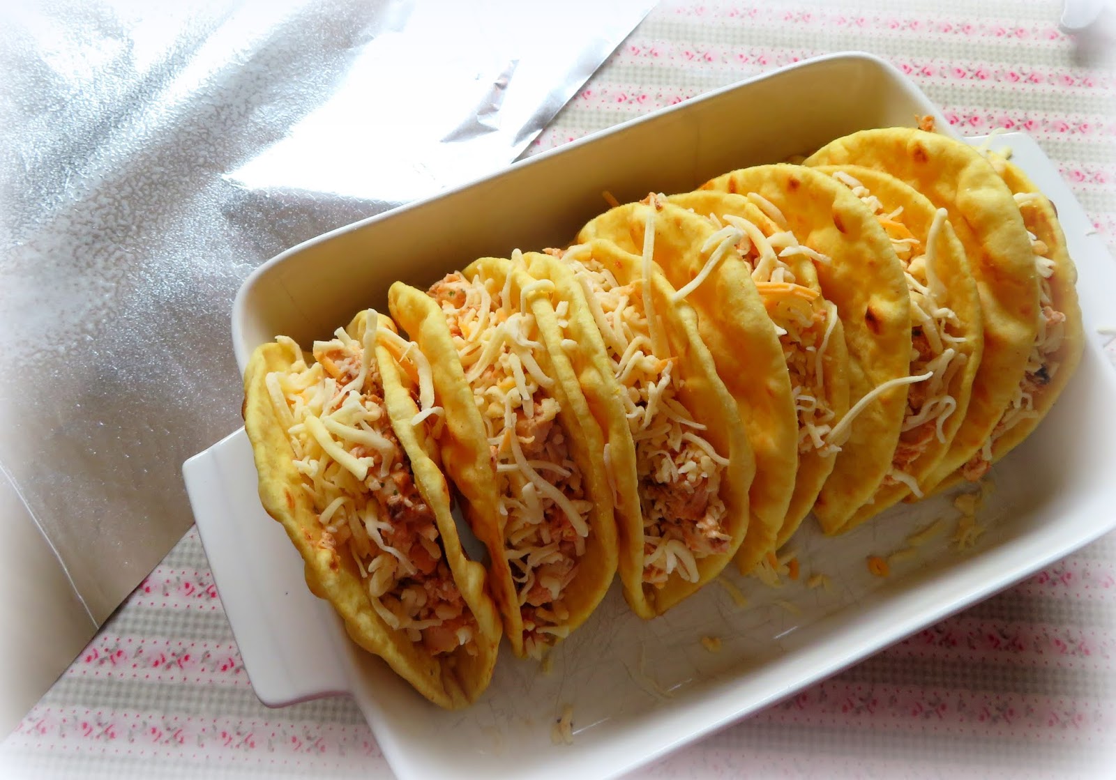 Chipotle Lime Chicken Flatbread Tacos | The English Kitchen