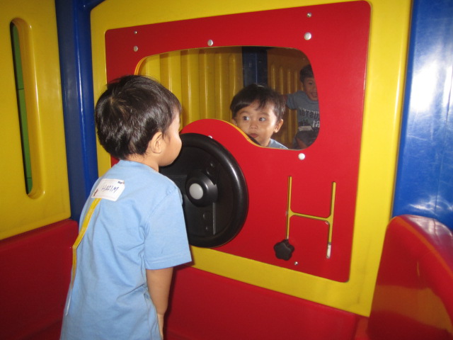 mikahaziq: Indoor Playground @ Mid Valley - MegaKidz