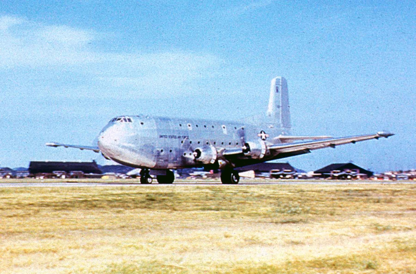 nhungdoicanh: Douglas C-124 Globemaster II / Old Shaky
