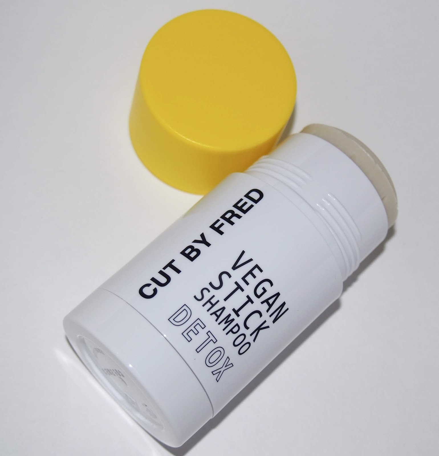 Belle et buzz: Vegan Stick Shampoo Detox, Cut By Fred