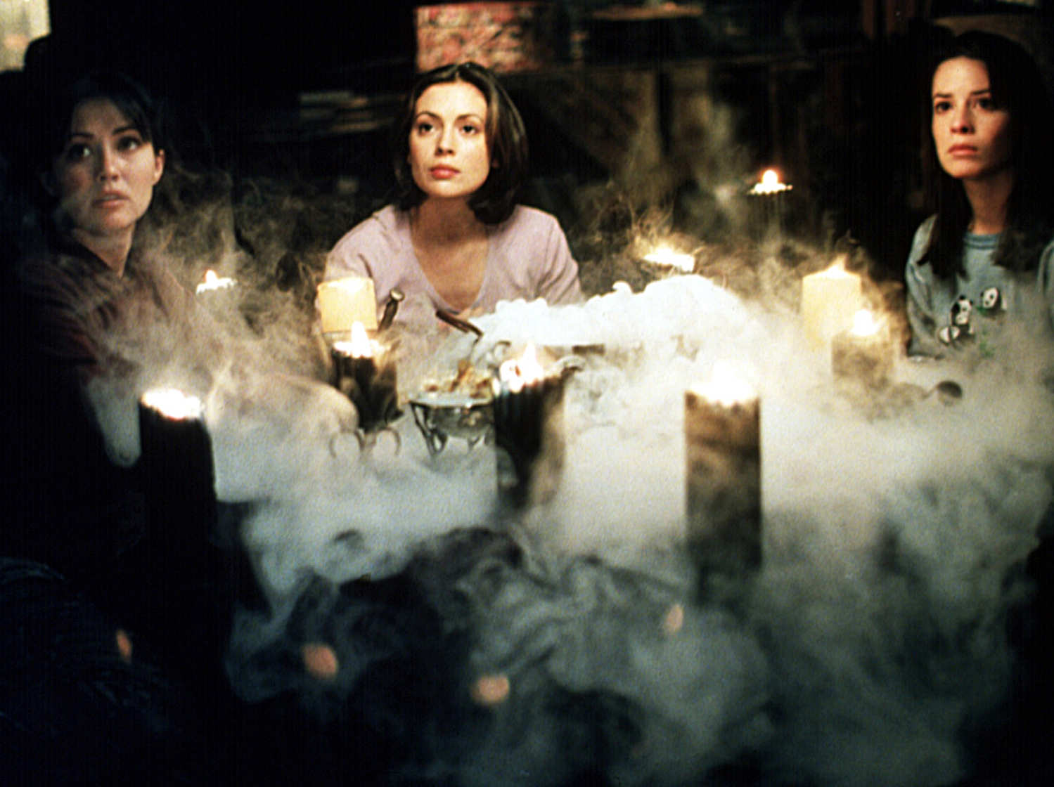 Aparato do Entretenimento: Charmed: CW encomenda episódio piloto do reboot