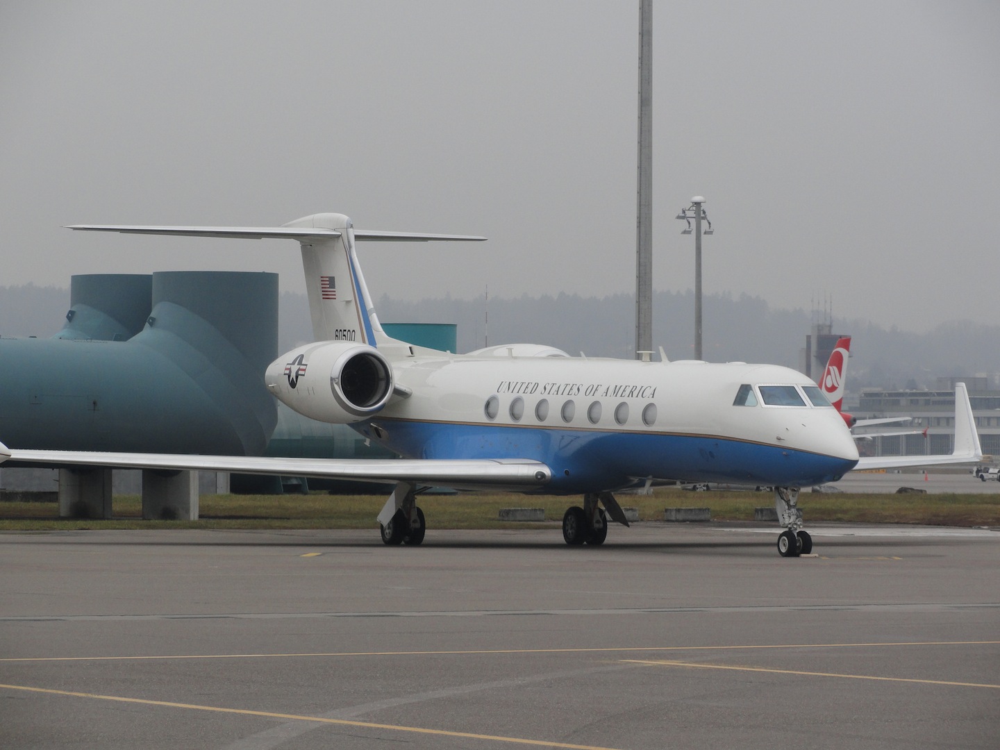 aero-wing: 06-0500_GULFSTREAM G5 ( C-37A) UND 97-0400_GULFSTREAM G550 ...