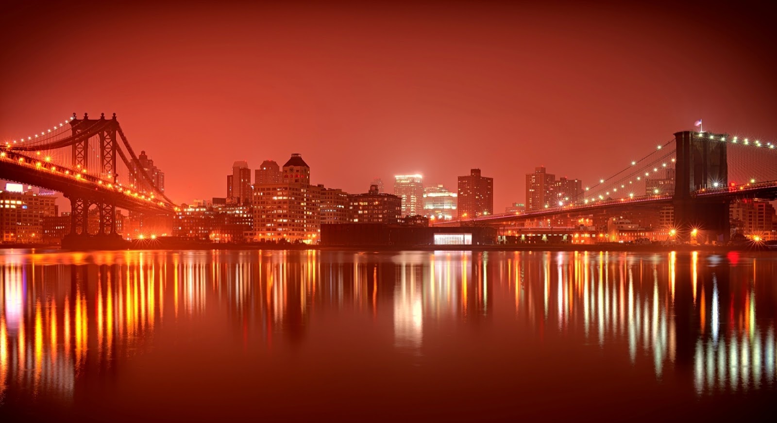 @ Imagens e Fotografias de: Foto - Cidade Iluminada ao Anoitecer