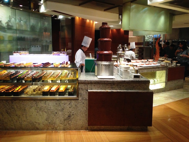 ERICJAZ FOODIES: CIRCLES BUFFET (MAKATI SHANGRI-LA HOTEL)