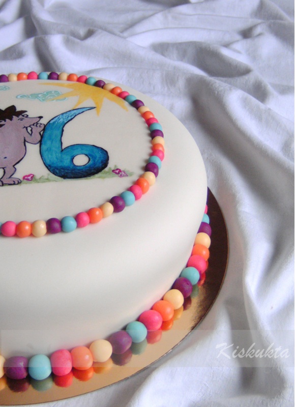 Kiskukta torta: Kicsilánykám ovis szülinapi tortája