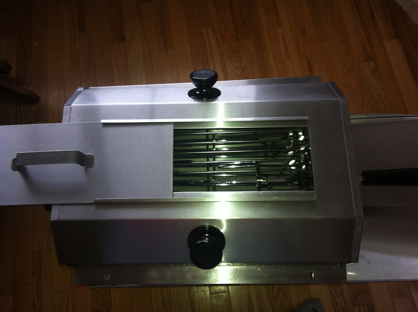 HRM CREATIVE BBQ: The Little Wombat grill review