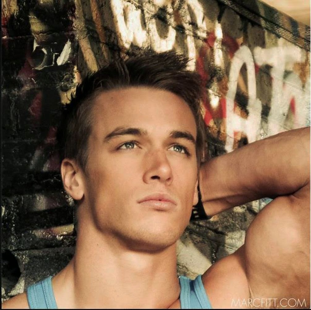 Daily Bodybuilding Motivation: SIX PACK ABS MALE MODEL MARC FITT