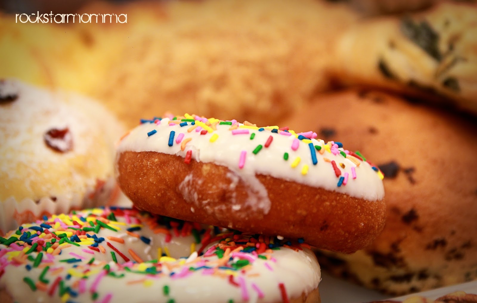 BreadTalk Unveils New Breed of Bread at the Opening of its SM Aura ...