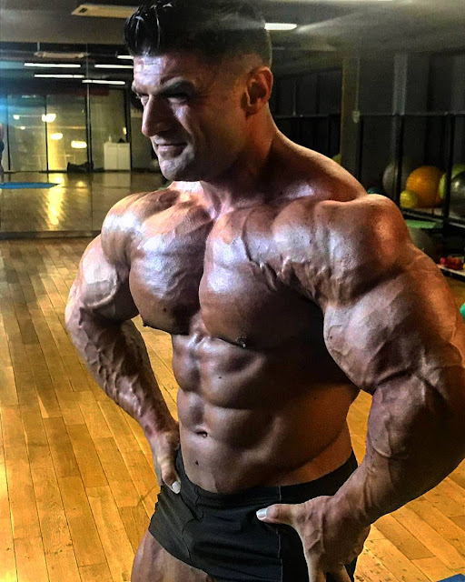 Muscle Lover: Turkish IFBB Elite Pro bodybuilder Firat Ürün
