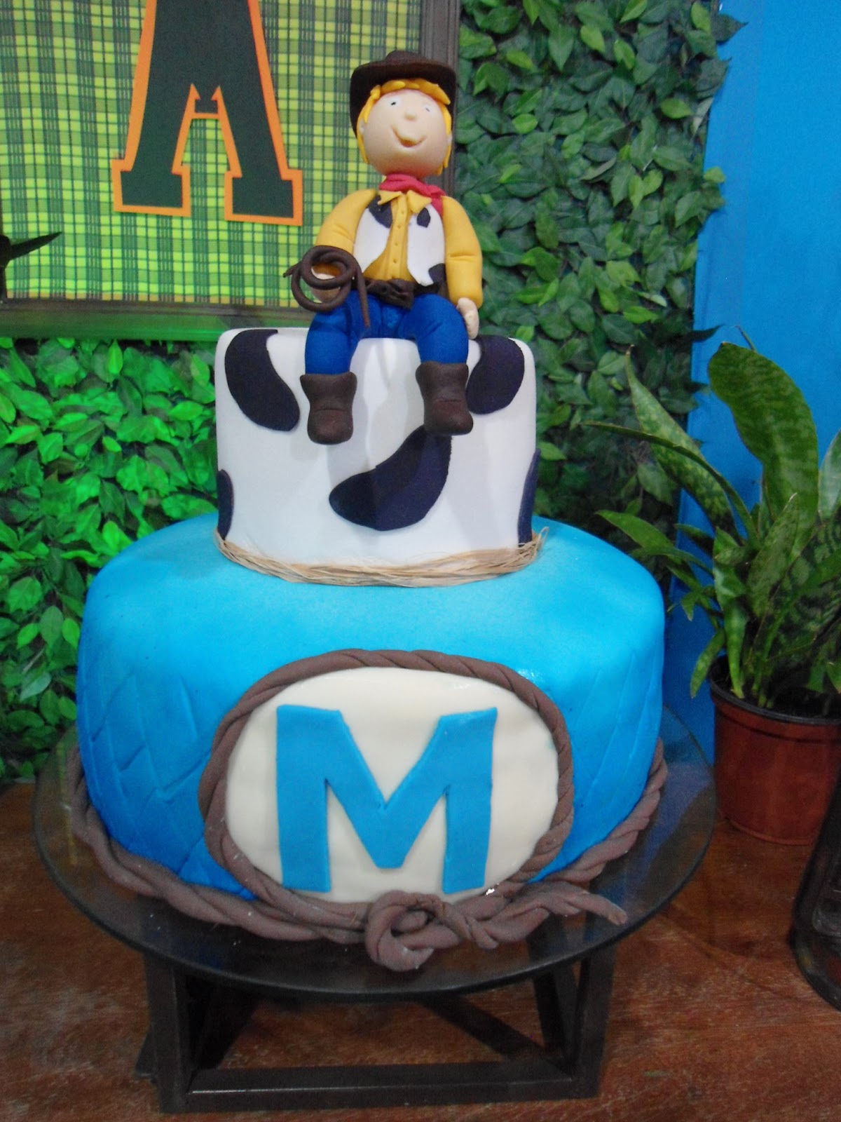 comemore bolos decorados: Bolo cowboy