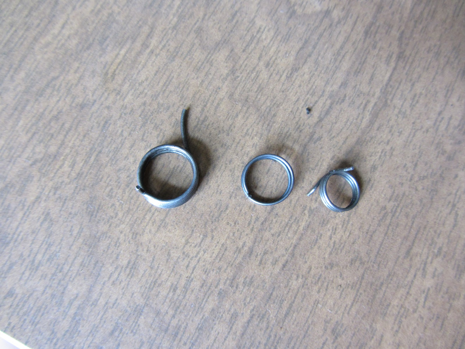 Errant Pear: Reassembling a Singer 66 - The Bobbin Winder