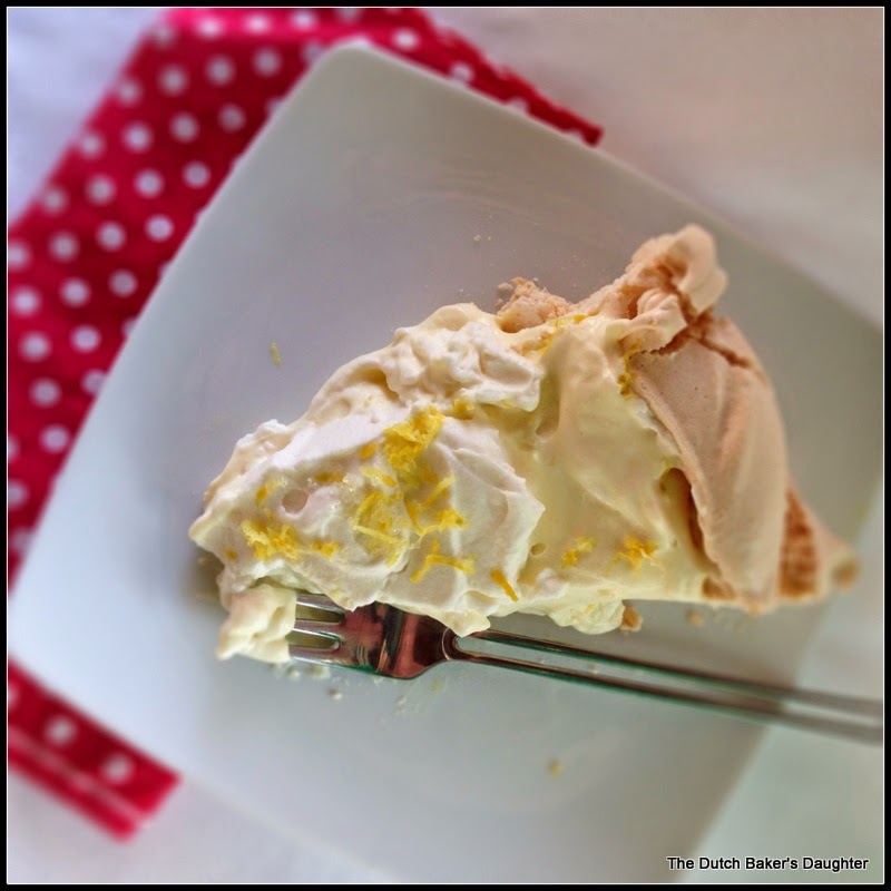 The Dutch Baker's Daughter: Lemon Angel Pie