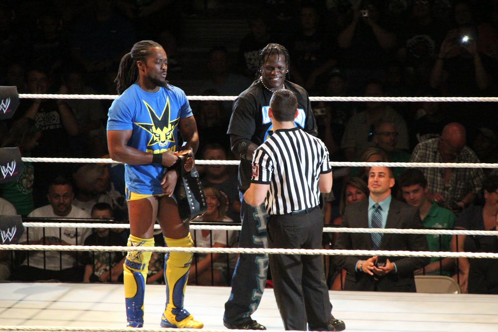 Travel Mango: WWE