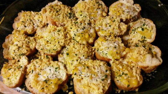 Grilled Garlic Bread (Side Dish) - Spicy Fusion Kitchen