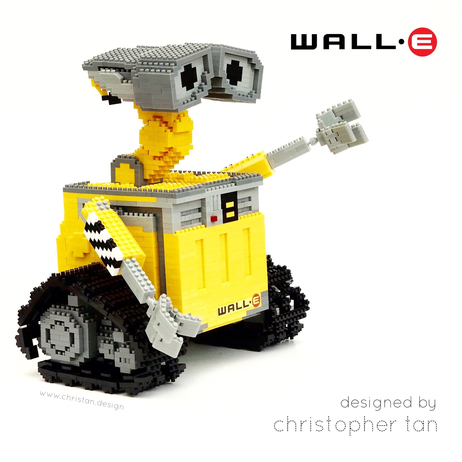 Christopher Tan: Deluxe nanoblock Wall-E