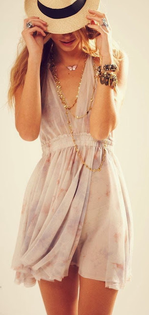 Women's fashion | Vaporous dress and cute hat | Luvtolook | Virtual Styling