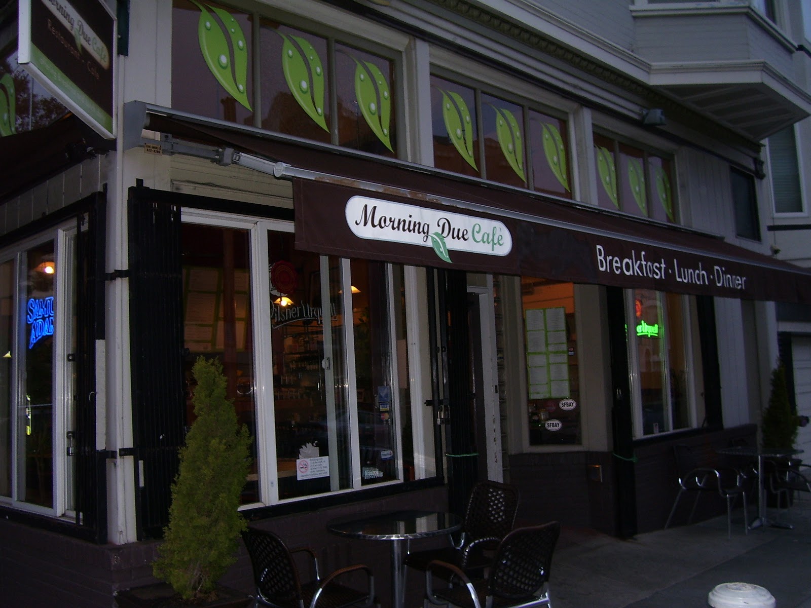 Breakfast at Epiphany's: Morning Due Café