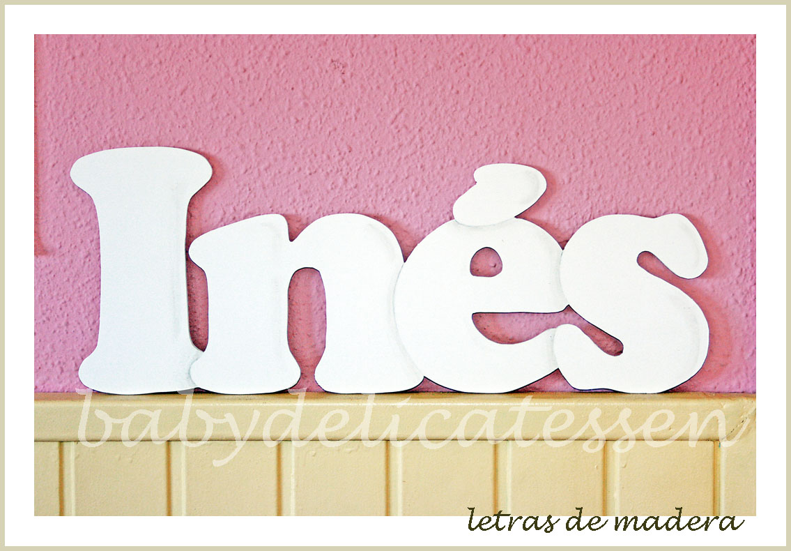 BABY DELICATESSEN LETRAS DE MADERA: LETRAS ENCADENADAS DE 20 CM.