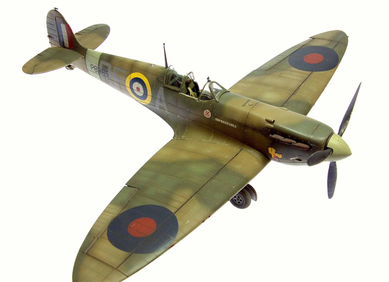 MODEL SECTOR: SUPERMARINE SPITFIRE MK. IIb, Revell 1:32