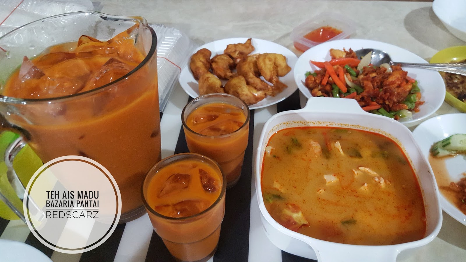 DAUS REDSCARZ: Teh Ais Madu Bazaria Pantai Dalam memang sedap..