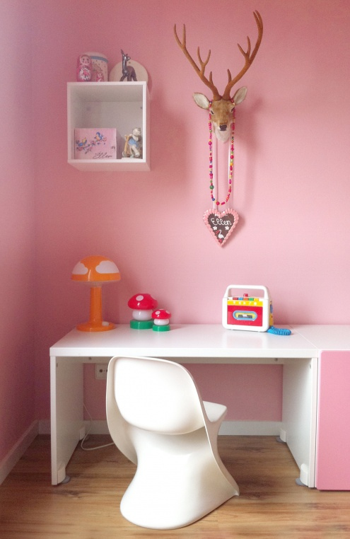 the boo and the boy: kids' desks