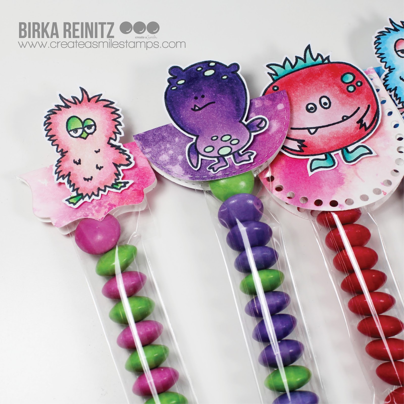 Mit Herz und Schere: Video: Monster-Smartie-Tüten mit Create a smile