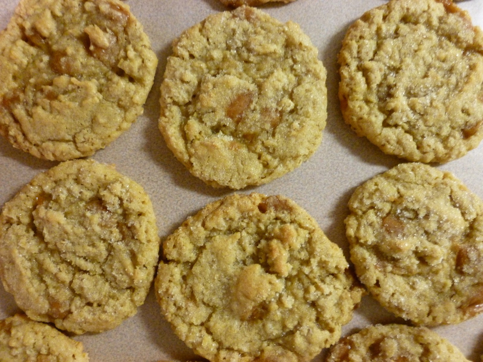 Mrs. Clark's Kitchen: My Favorite Oatmeal Cookies