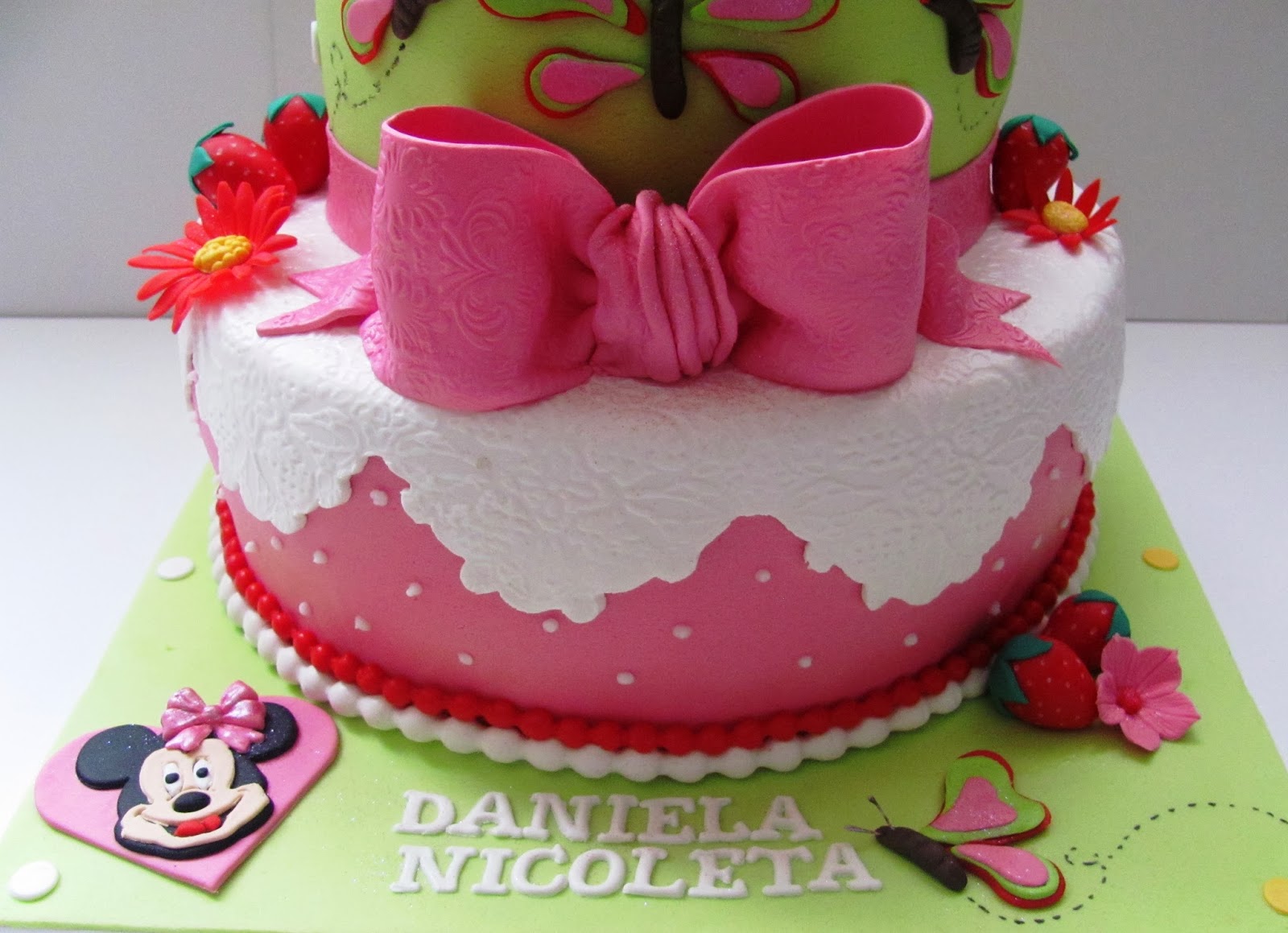 COMANDA TORT BUCURESTI: TORT DE MOT DISNEY...