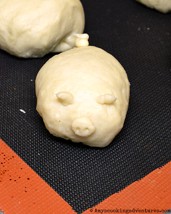 Ham & Swiss Stuffed Piglet Buns