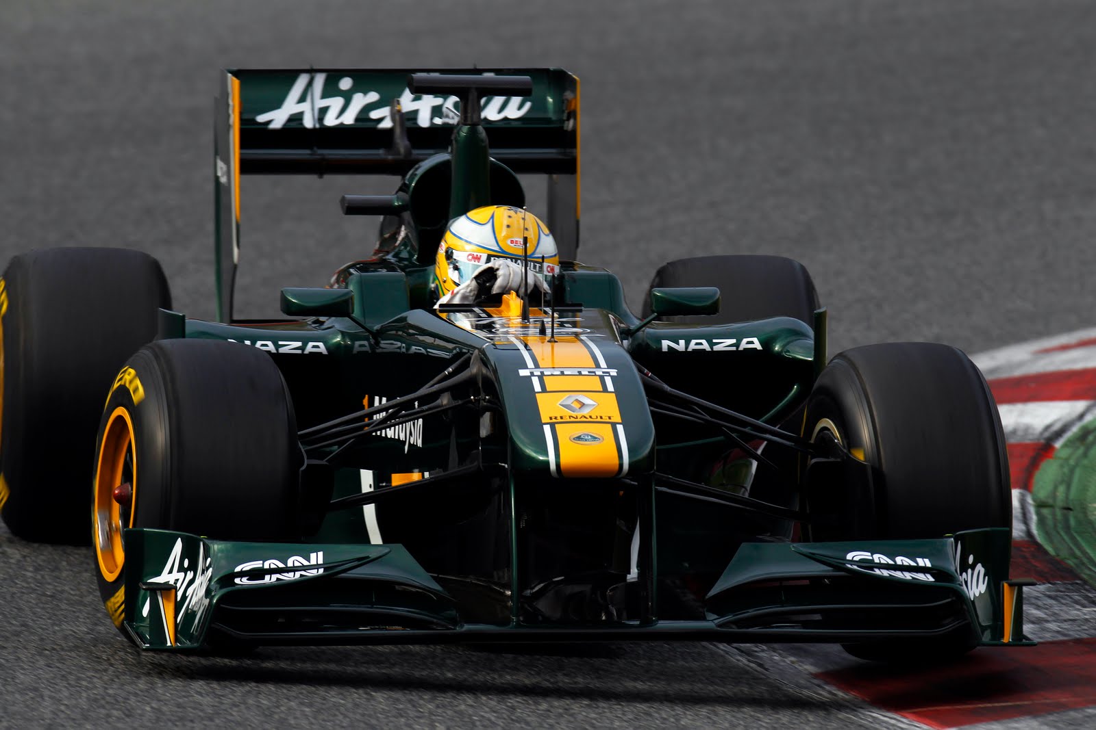 JORNAL DO AUTÓDROMO - F1: F-1: Lotus ratifica Luiz Razia como terceiro ...