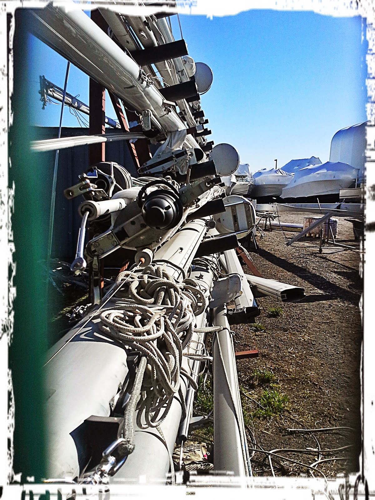 HeliCopTer AcTiViTy: Mast storage