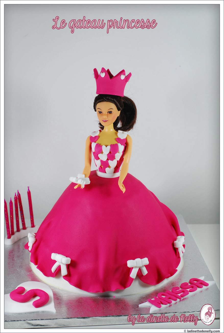 La Dinette de Nelly: Le gateau barbie princesse rose { Maissa a 5 ans }