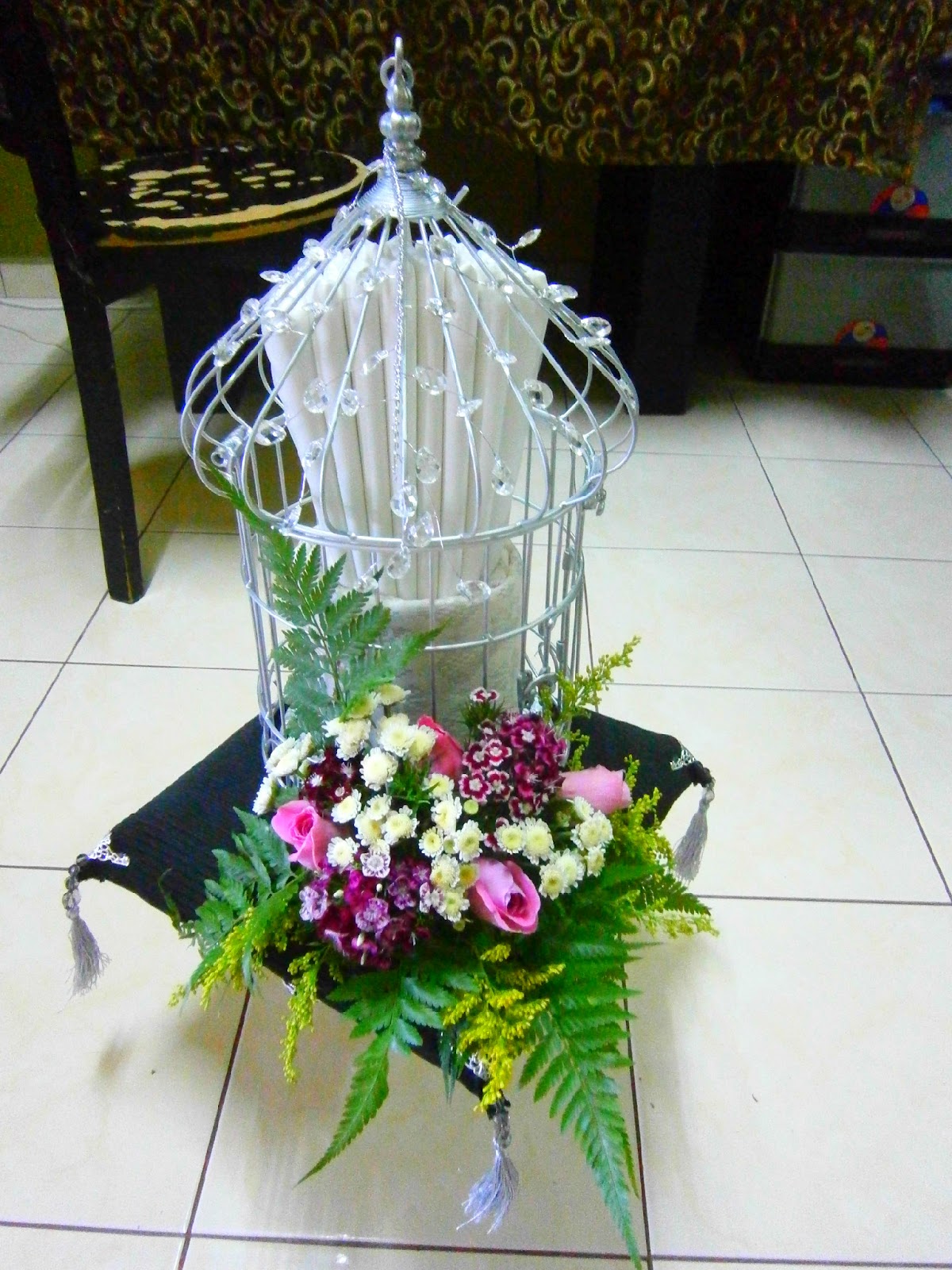 AKU AMIRUL SYAFIQUE: Gubahan hantaran bunga rampai, sejadah, fresh flower