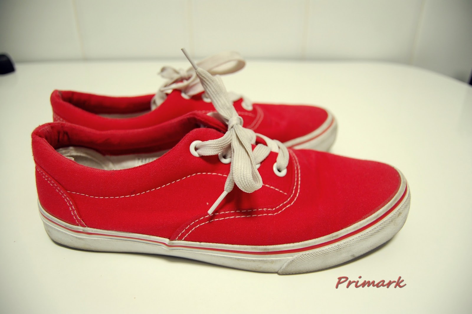 Mix Your Wardrobe: Converse All Star Vs. Vans (English version)