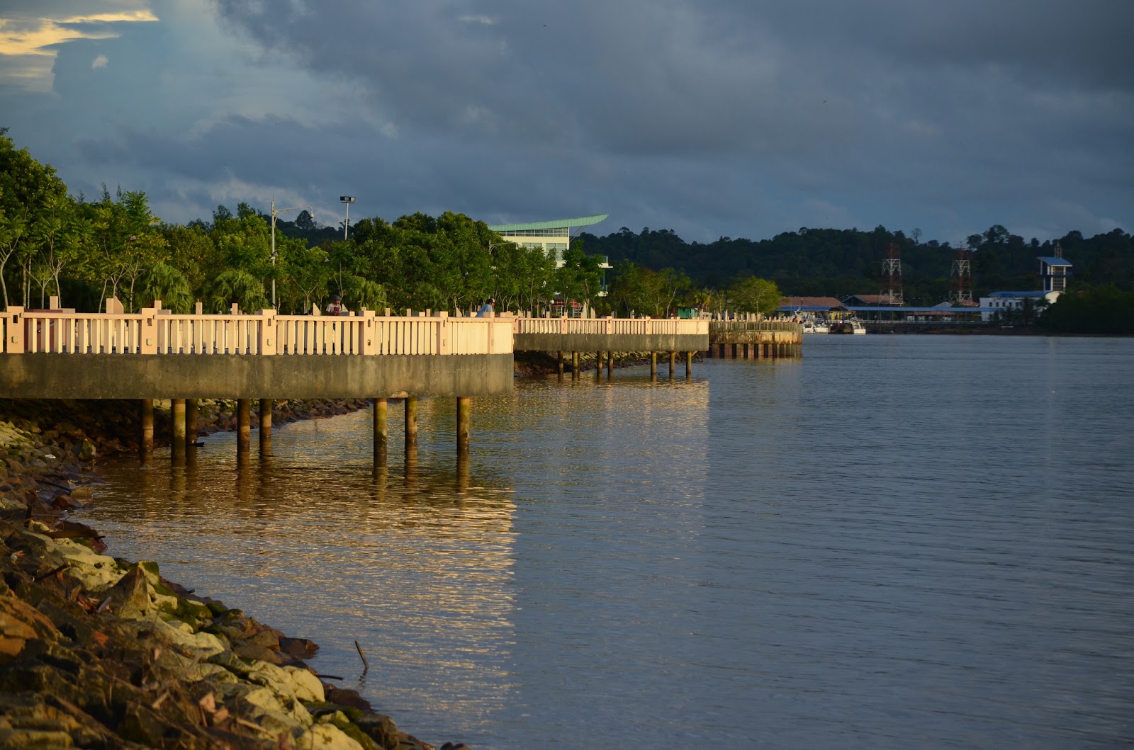 My Sarawak (3rd Ed.): Bintulu waterfront and river scenes