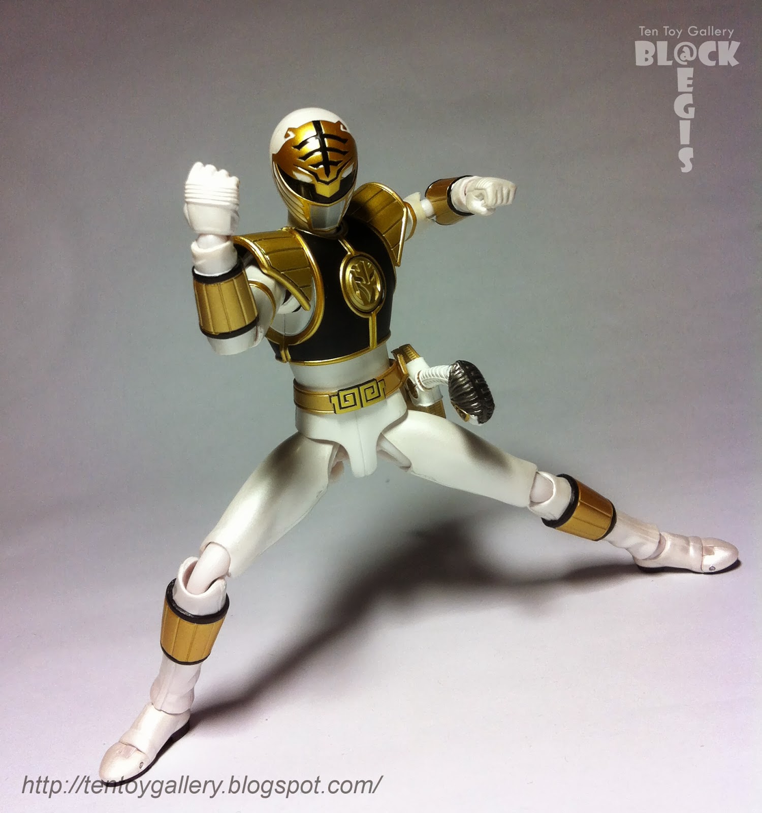 Ten Toy Gallery: Review: S.H.Figuarts Kiba Ranger
