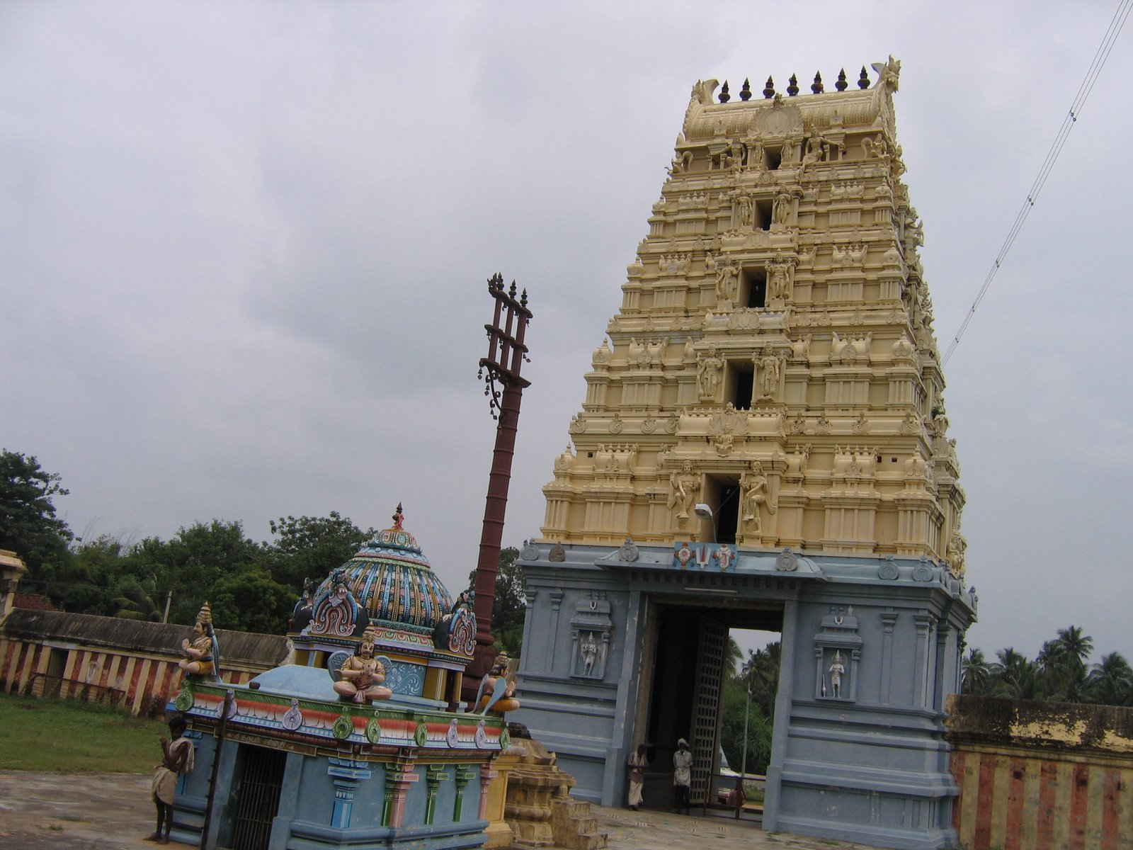 Tamilnadu Tourism: Thirumanimadam (Narayanan Perumal Temple ...