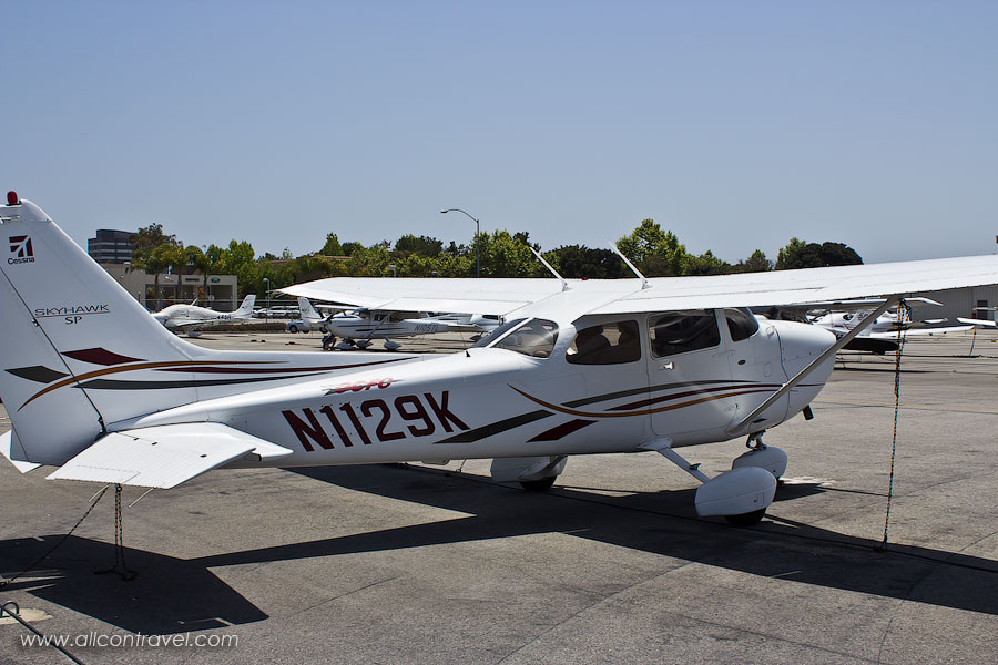 TRAVEL WITH ME: Orange County Flight Center, John Wayne Airport,CA