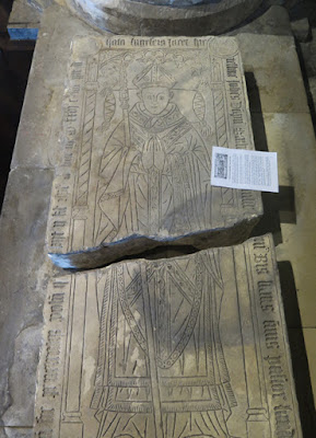 The Language of Stone: Selby Abby - Monuments & Memorials