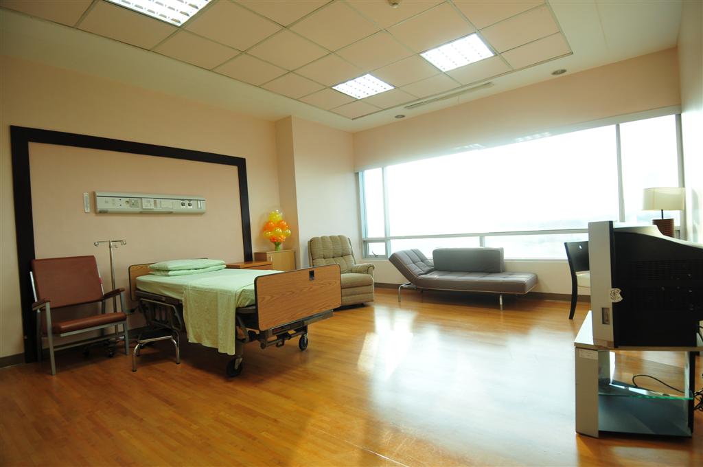 Cardinal Santos Medical Center (CSMC)