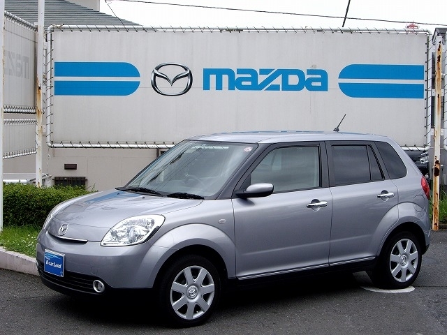 Mazda Verisa - Cochepasion