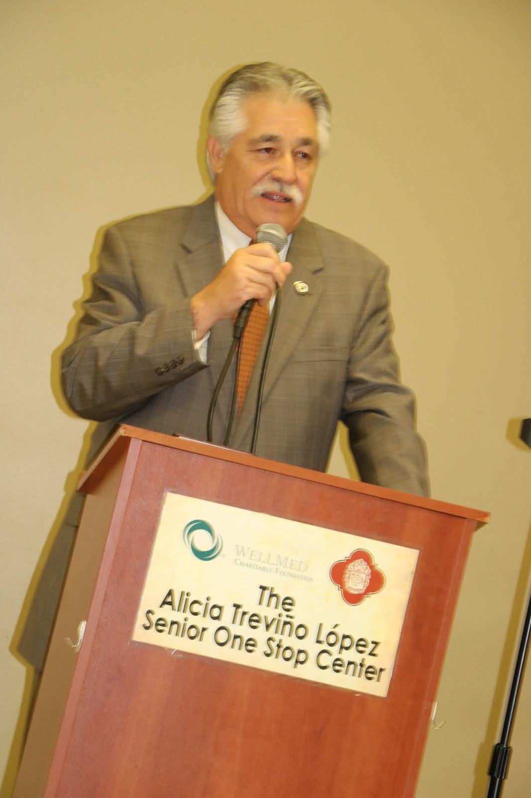 Walker Report - Shedding Light on Bexar County: Community Swearing In ...