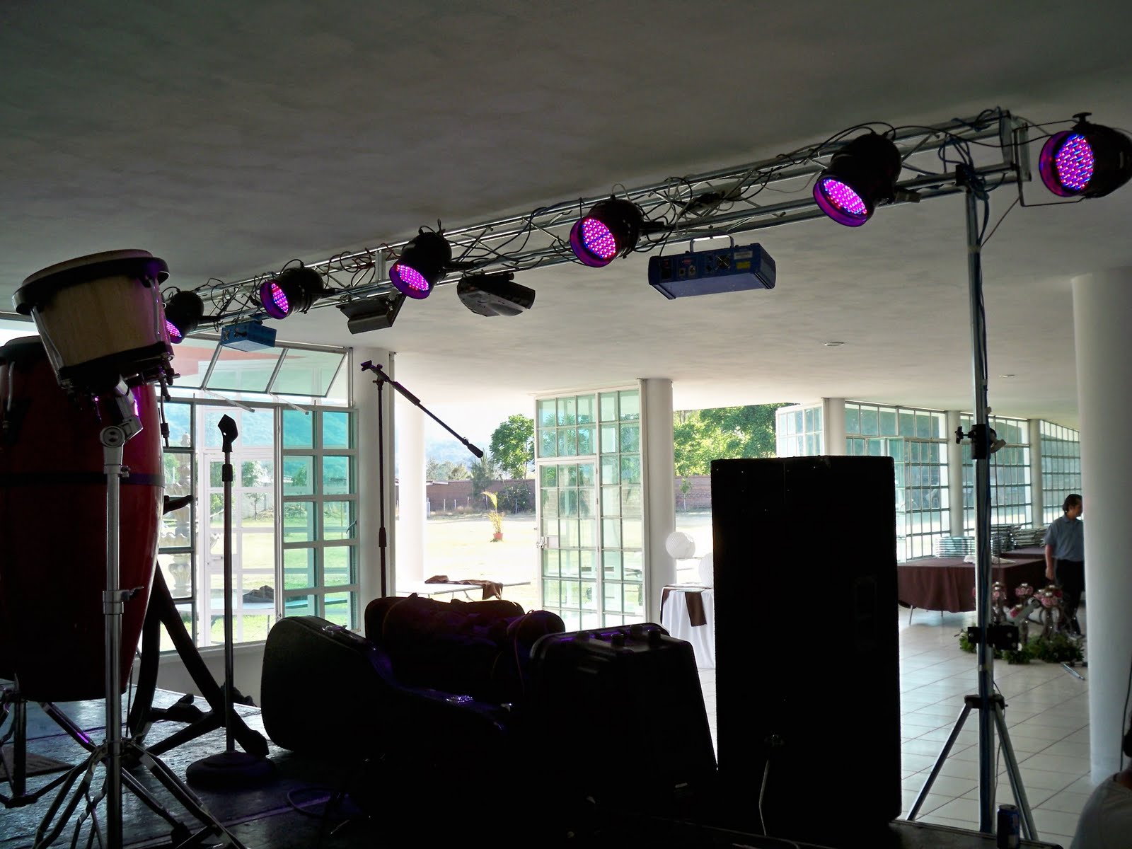 Musical Barra Libre: ESCENARIO