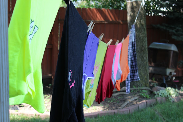 Happy At Home: Makeshift Clothes Line